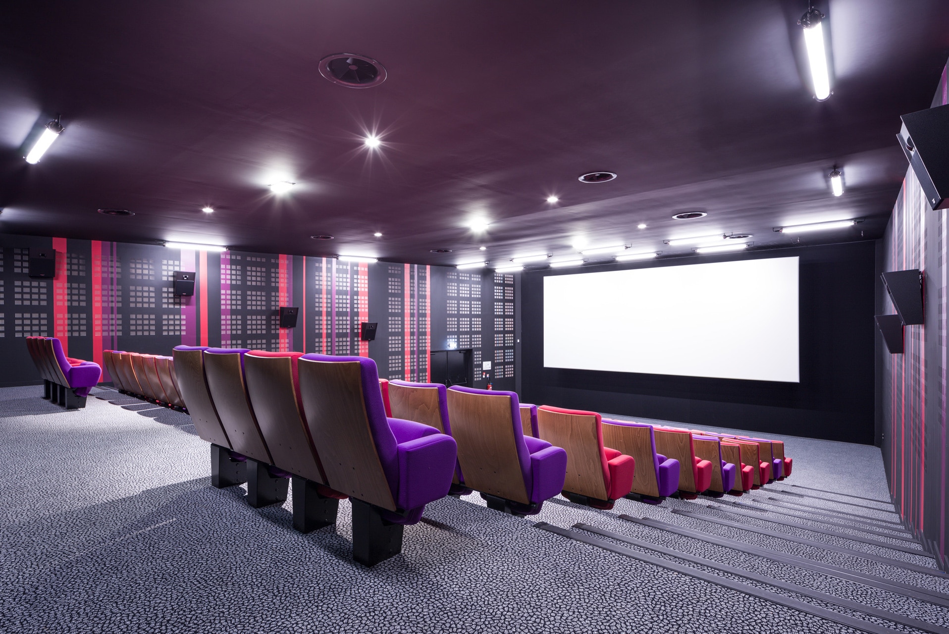 Salle festive et cinéma - Chantonnay (85) - Archi Urba Deco